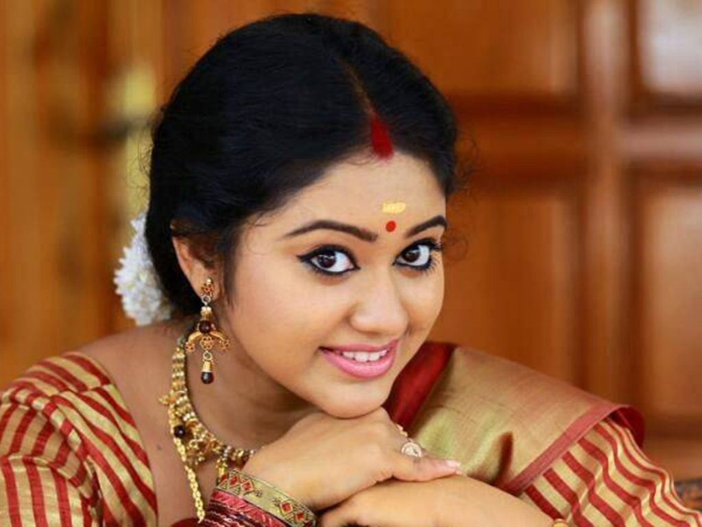 വിവാഹം കഴിഞ്ഞാല്‍ സമാധാനമാണ് വേണ്ടത്; തുറന്നുപറച്ചിലുമായി മേഘ്‌ന - Screenima