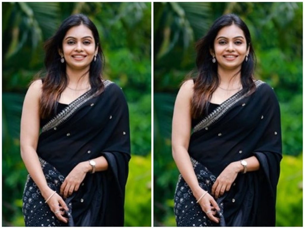 സാരിയില്‍ സുന്ദരിയായി തന്‍വി റാം - Screenima