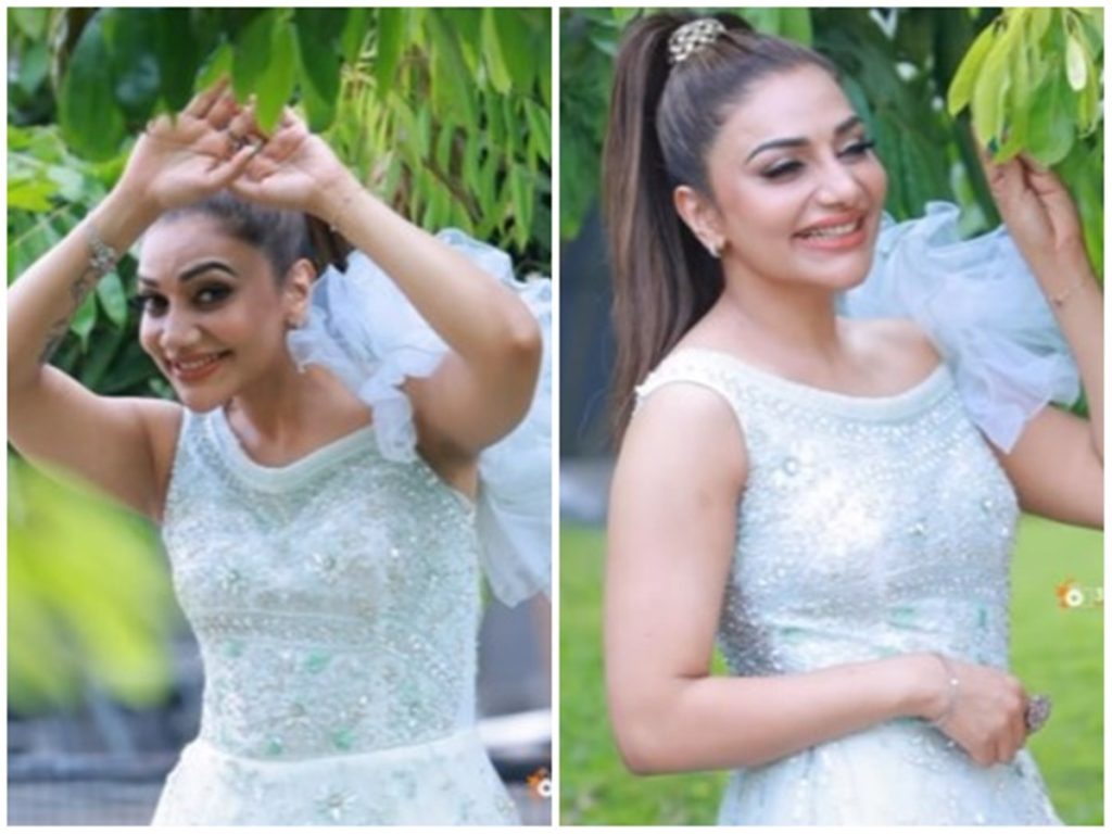 വെള്ളയില്‍ മാലാഖയെ പോല്‍ റിമി ടോമി - Screenima