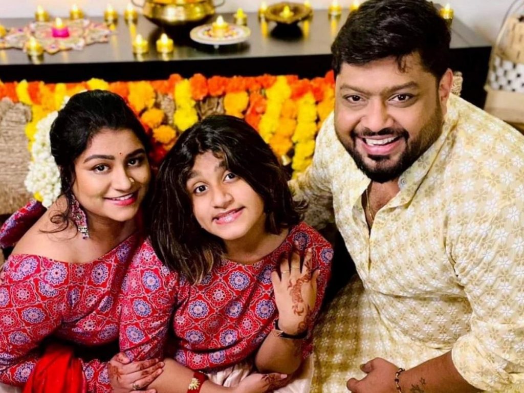 പ്രശ്‌നം വന്നാല്‍ തൊട്ടടുത്ത് ഭാര്യ മാത്രമേ ഉണ്ടാകൂ: മിഥുന്‍ രമേശ് ...